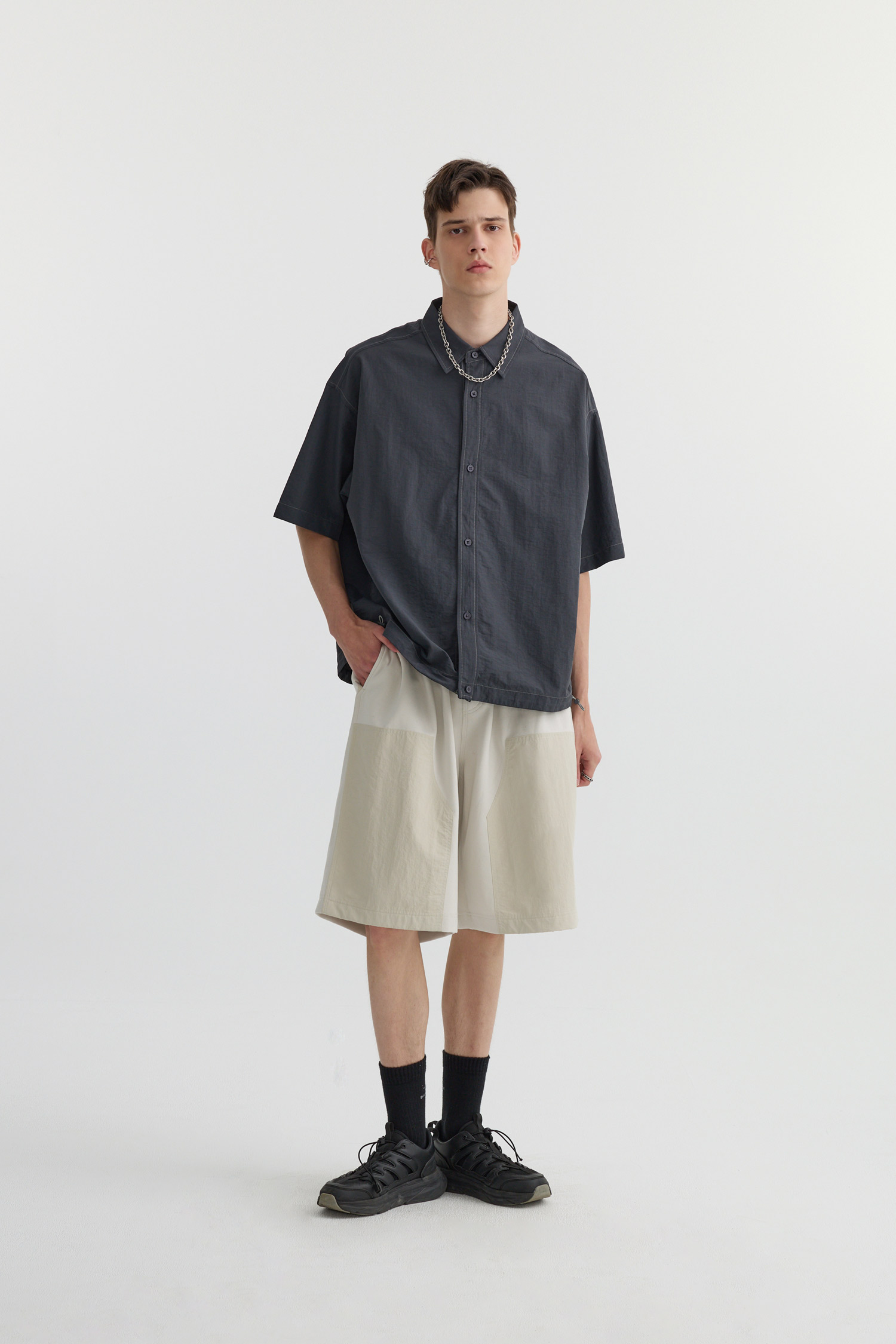 Life8 異材質拼接 寬版短褲 | life8 | 米斯特國際