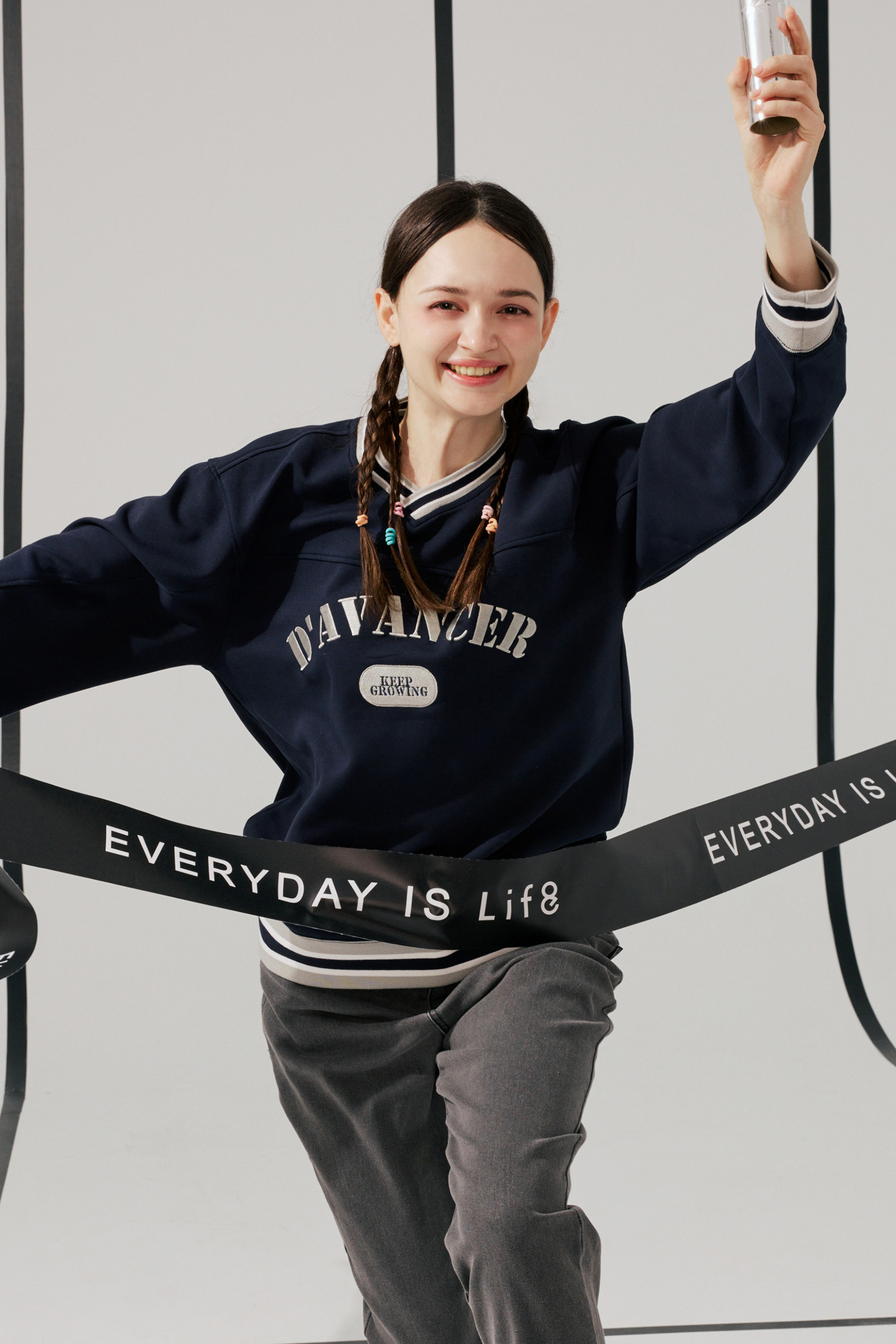 Life8 美式復古刺繡長袖上衣 | life8 | 米斯特國際