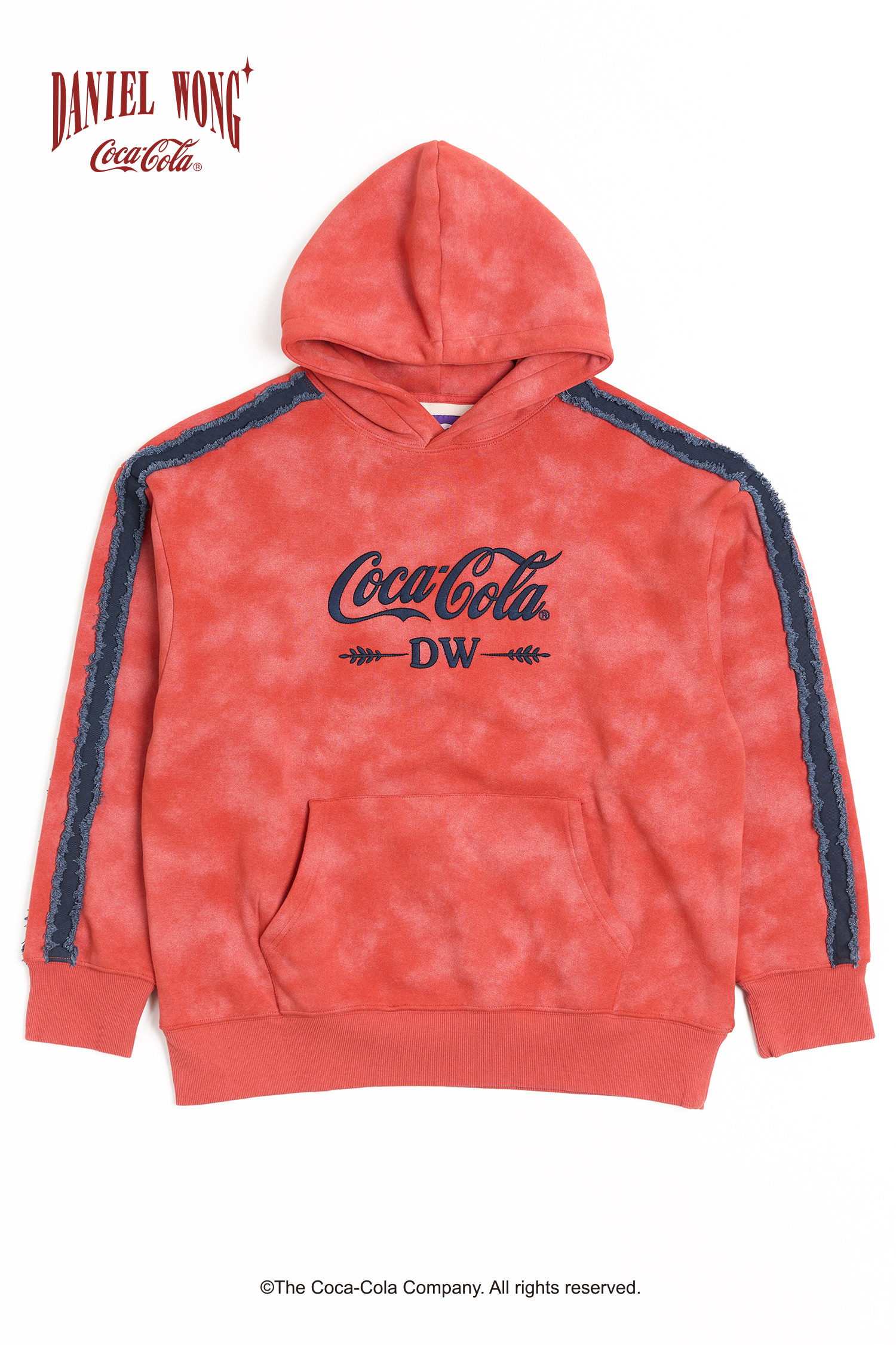 Daniel Wong x Coca Cola水洗長袖連帽上衣 | life8 | 米斯特國際